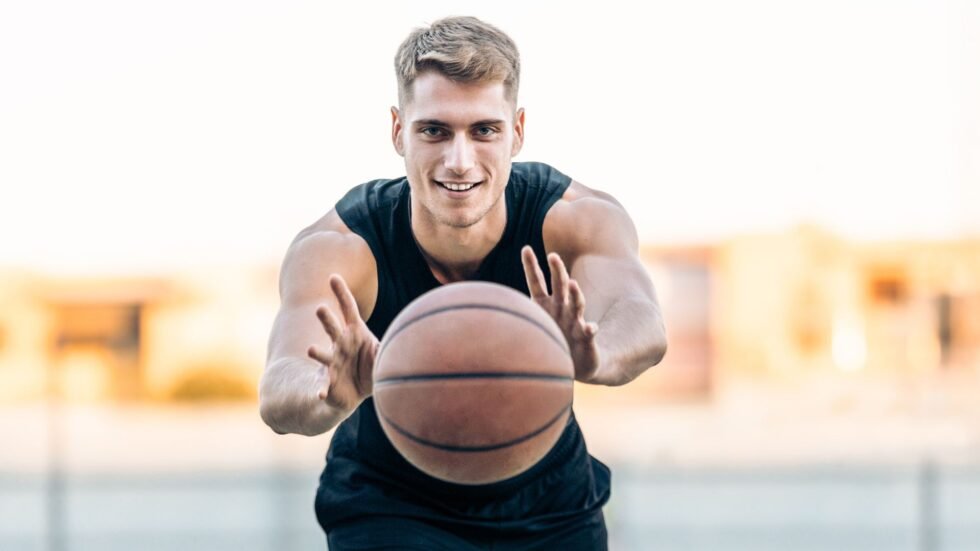Les passes (4/12) - Débuter et progresser au basket : conseils et ...